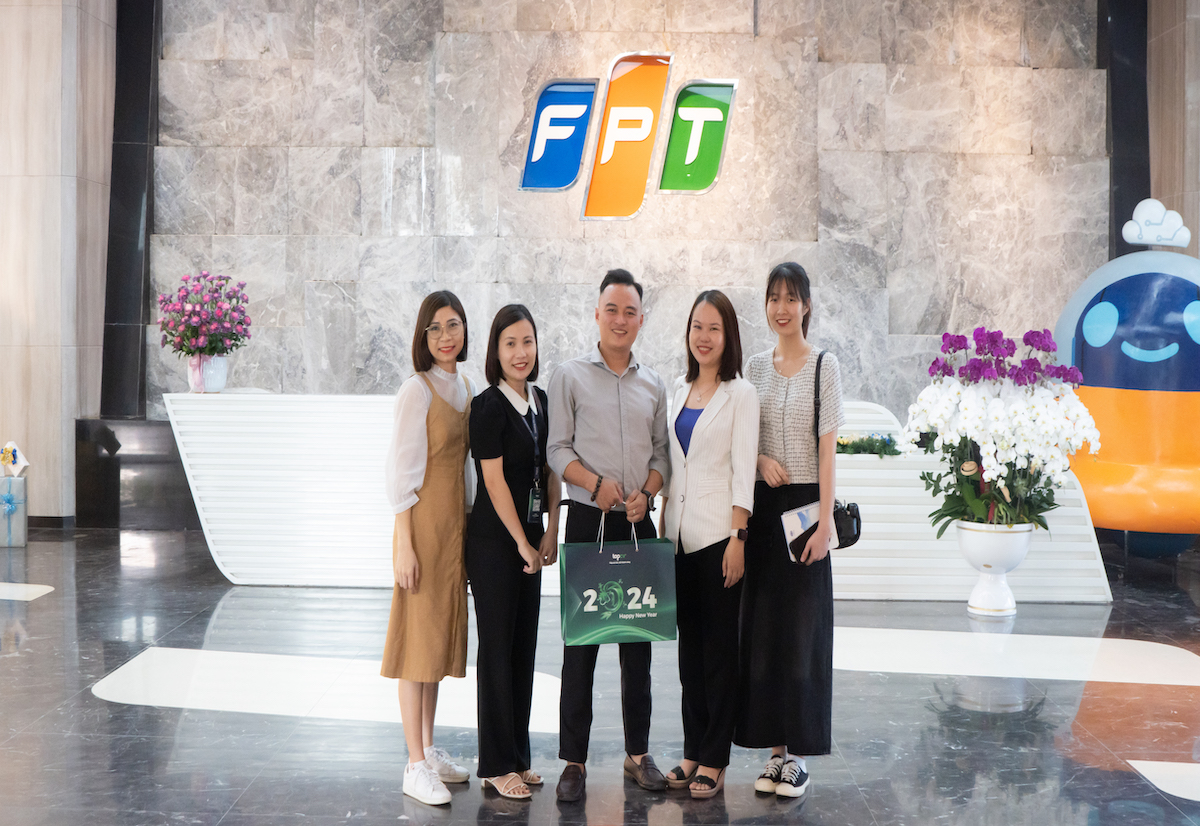 HR Insider 4.0 - TOPCV VIỆT NAM ĐỒNG HÀNH CÙNG TẬP ĐOÀN FPT TỐI ƯU HIỆU ...